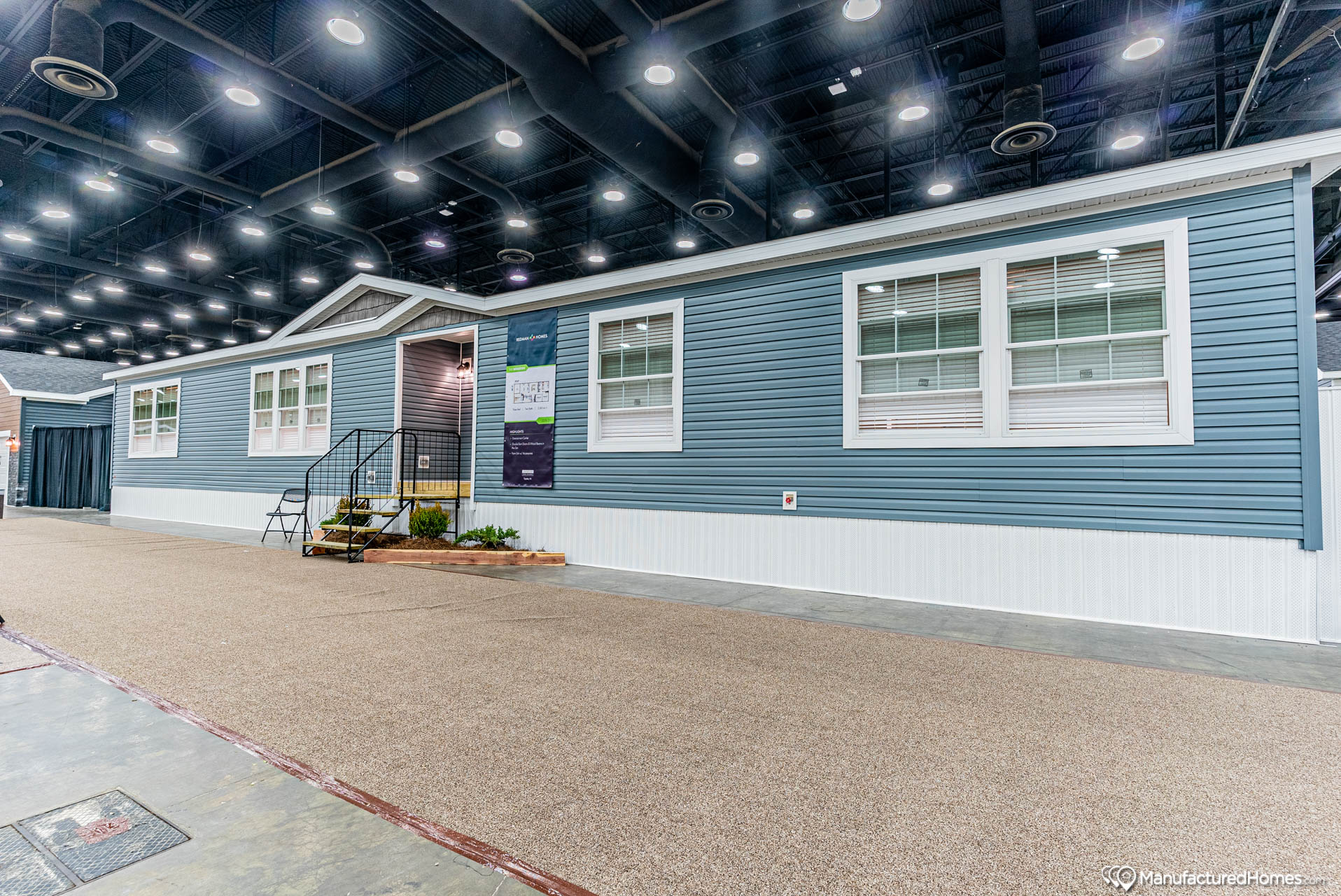 Paramount Sectional Winston 3272H32186 from